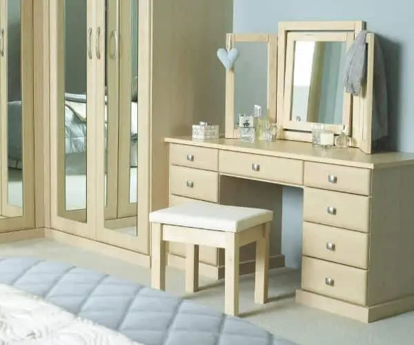 Customized Tables Dubai | 20+ Hand-made Featured Designs